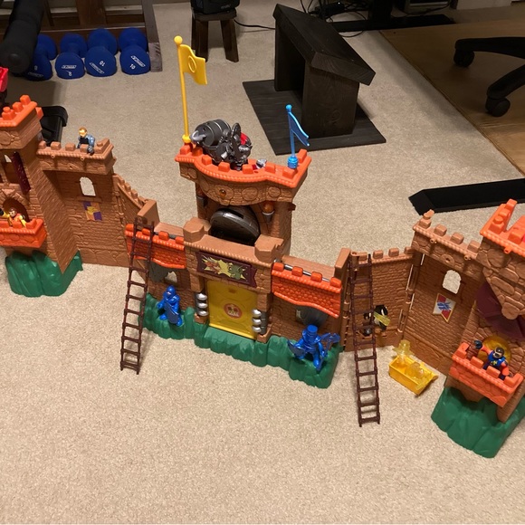imaginext | Toys | Imaginext Castle And Figures | Poshmark